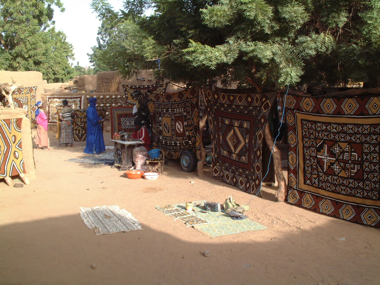 Bògòlanfini, de ‘modderdoeken’ uit Mali - Handwerkwereld